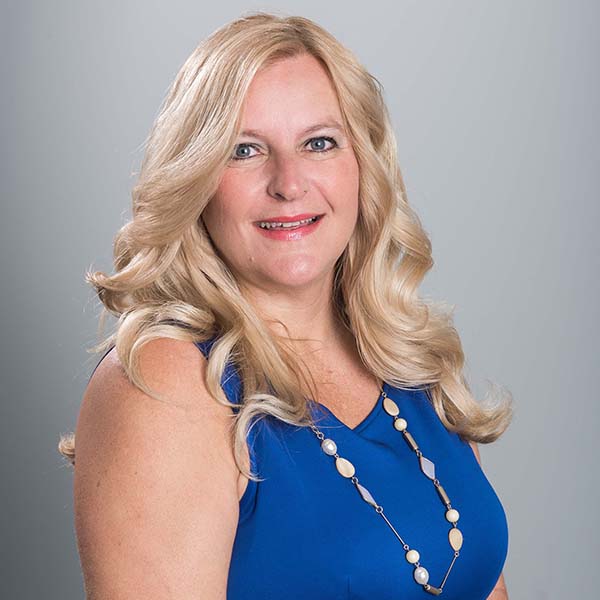 Lisa Foster, Orlando, FL - Featured Agent Magazine