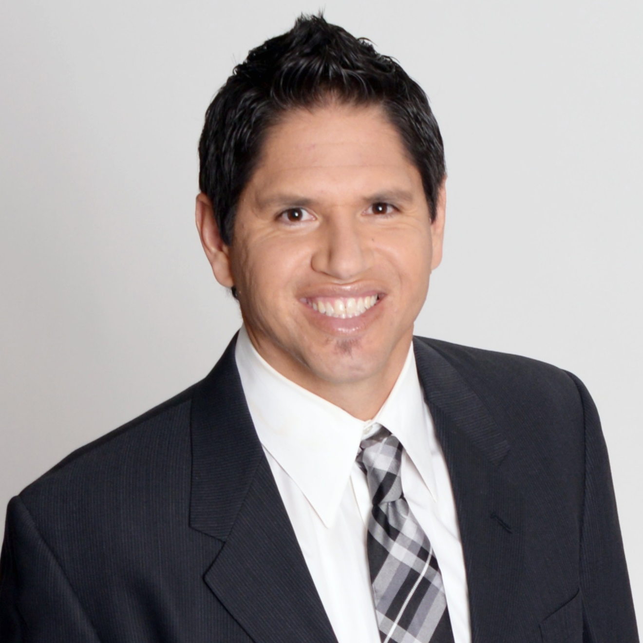 Rexalynn Walberg, Las Vegas, NV - Featured Agent Magazine