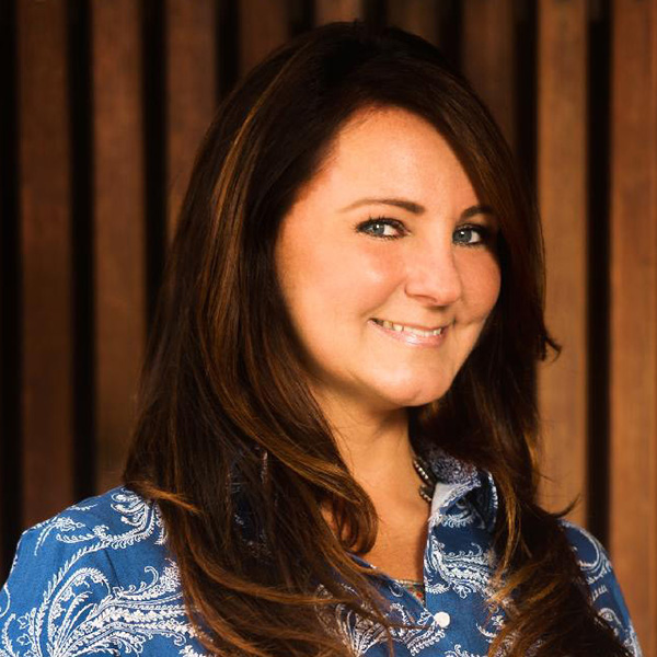 Hallie Armstrong, Wichita, KS - Featured Agent Magazine