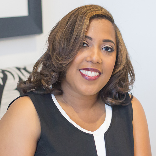 Emily Lott - Featured Agent Magazine